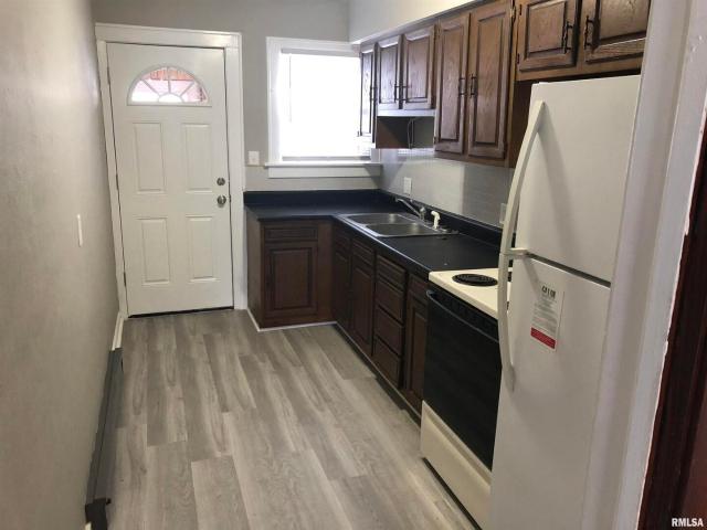 209 E 10TH Street # 2