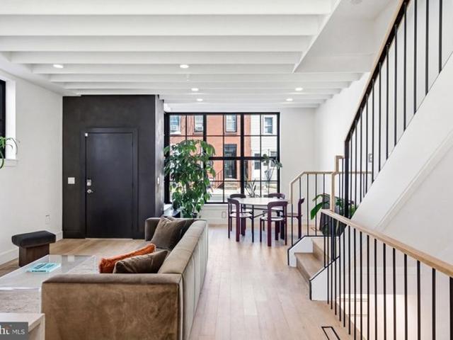 209 E Wildey St, Philadelphia, PA 19125