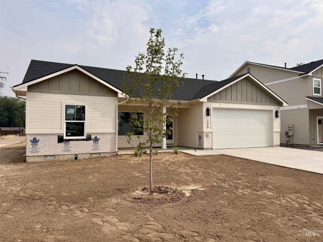209 E Elm