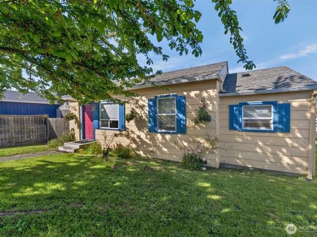 209 E Eleventh St, Port Angeles, WA 98362
