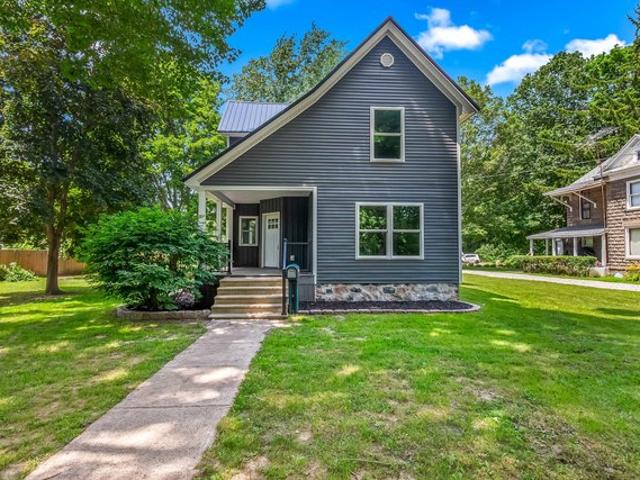 209 E High St, Union City, MI 49094
