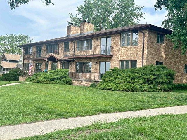 209 E Lakeshore Dr Apt 2, Storm Lake, IA 50588