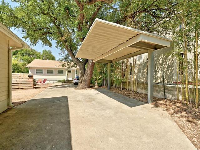 209 E Live Oak St # A