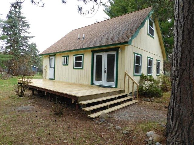 209 E Loves Dr, Roscommon, MI 48653