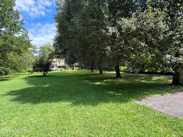 209 E Norton Rd