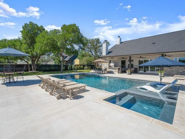 209 Esperanza Petal Pass, Liberty Hill, TX 78642