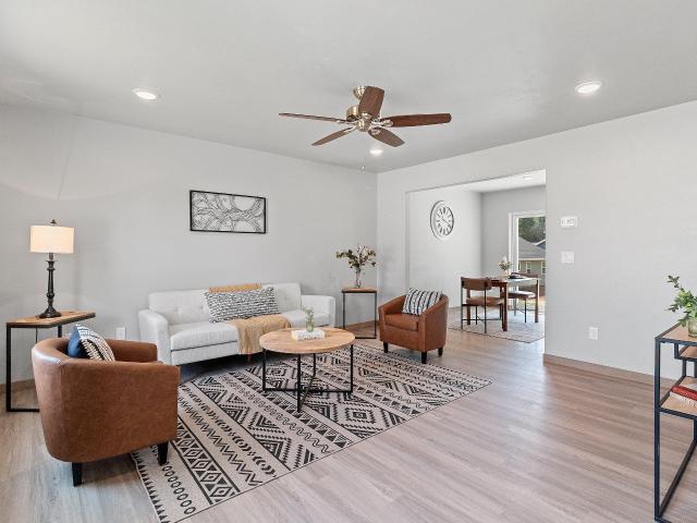 209 evergreen lane