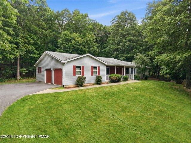 209 Foothill Blvd, Effort, PA 18330