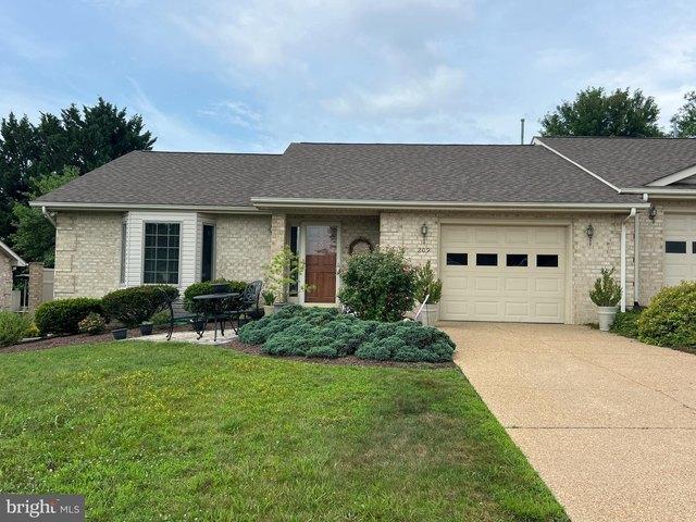 209 Kim Ct, Woodstock, VA 22664