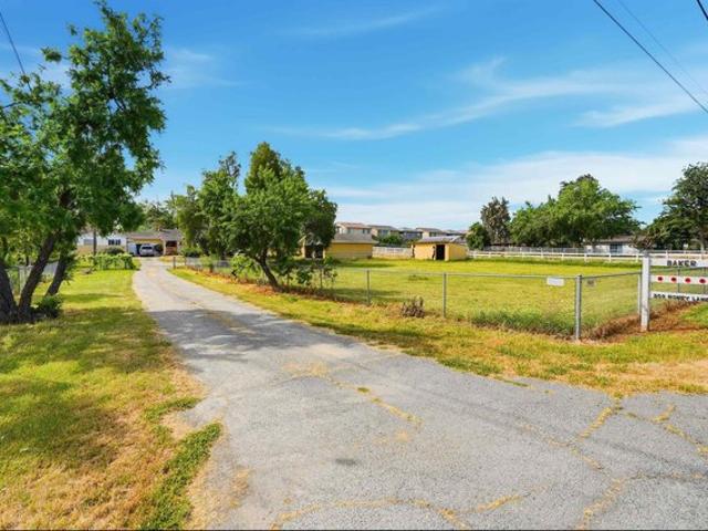 209 Honey Ln, Oakley, CA 94561