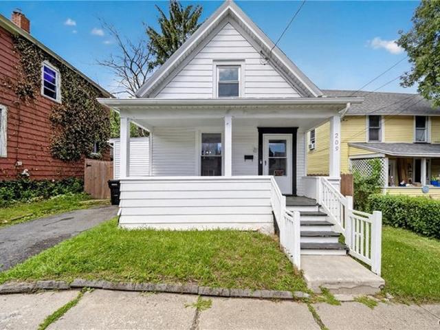 209 Hazelhurst Ave, Syracuse, NY 13206
