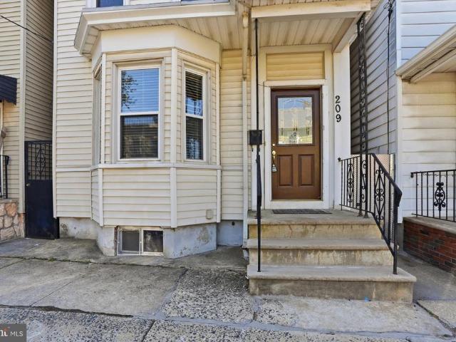209 Hamilton Street