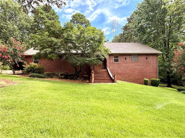 209 Hickory Hills Drive