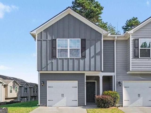 209 Highwood Ln, East Point, GA 30344