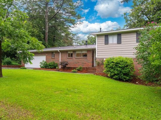 209 Hillwood Dr, Alabaster, AL 35007