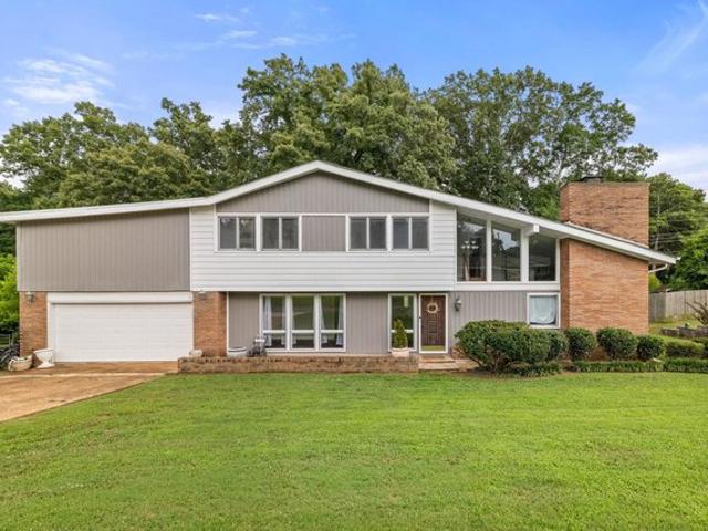 209 Oakhill Ave, Sheffield, AL 35660