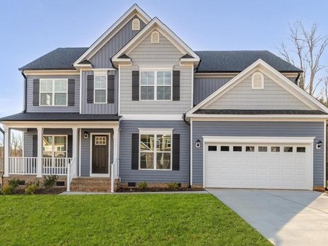 209 Oakmont Ct, King, NC 27021