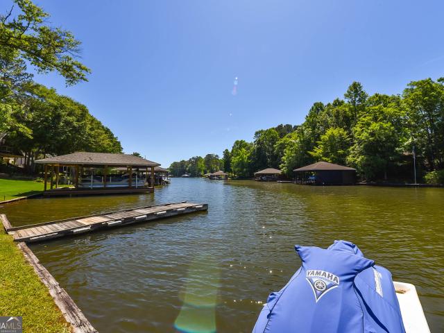 209 Lee Road 2121