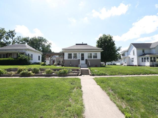 209 Linn Street