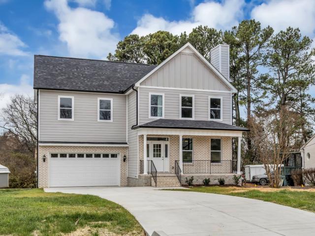 209 Luna Dr