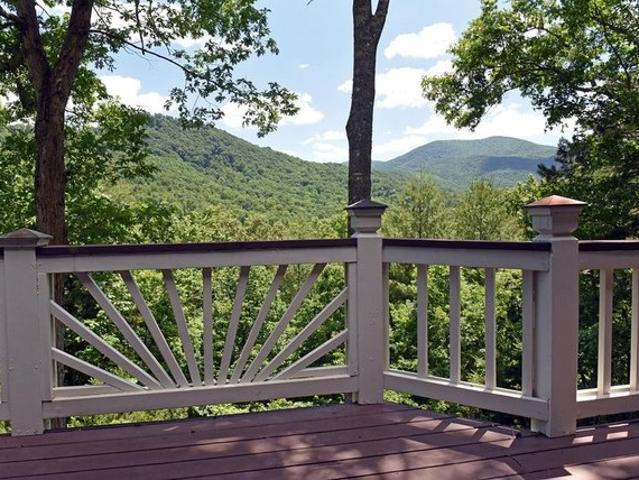 209 Moon Shadow Trl, Blairsville, GA 30512