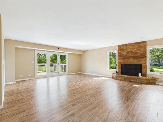 209 Mooregate Trail, Hawthorn Woods, IL 60047 | MLS #12590