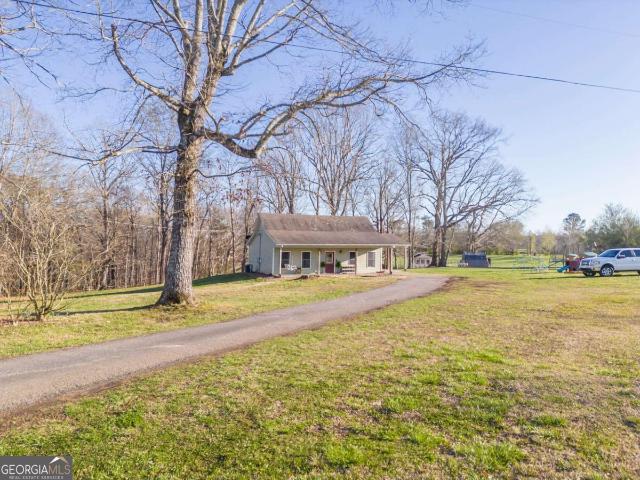 209 Moss Road