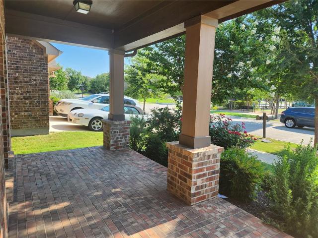 209 Meadows Dr, Argyle, TX 76226 | MLS #21241