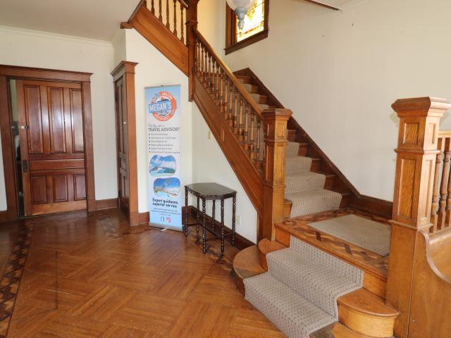 209 N Walnut Street