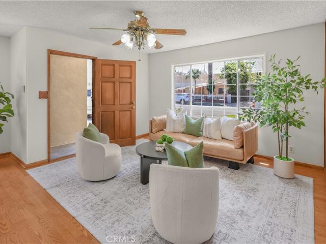 209 N Donneybrooke