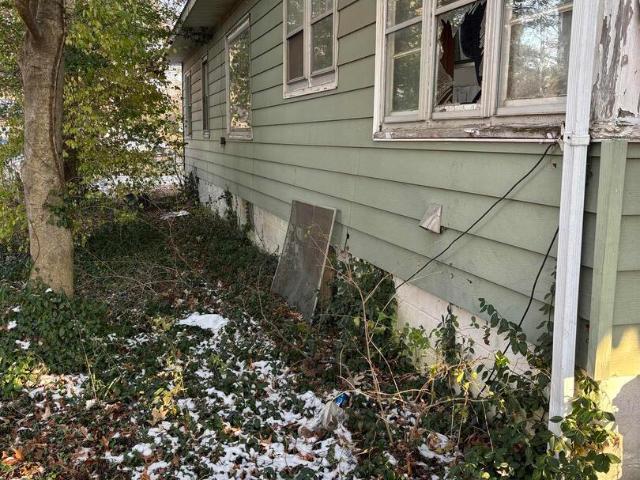 209 N Duquoin Street