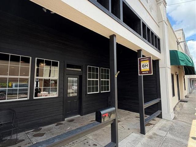 209 N Jefferson