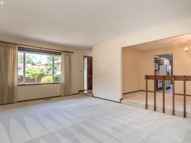 209 north river dr