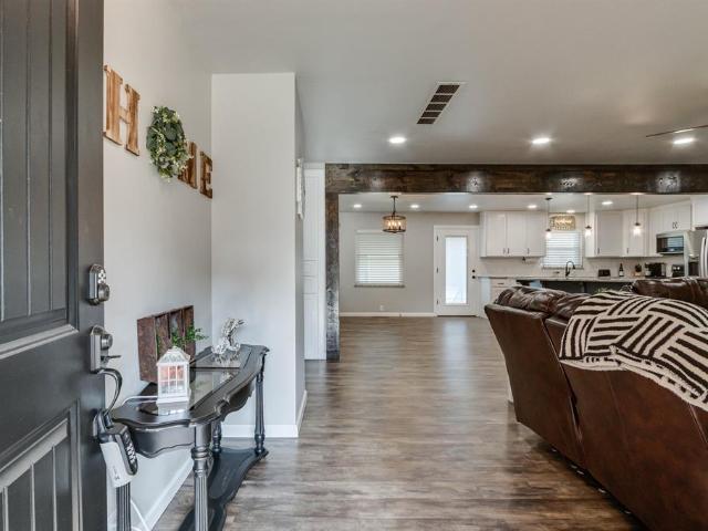 209 S 4th Street