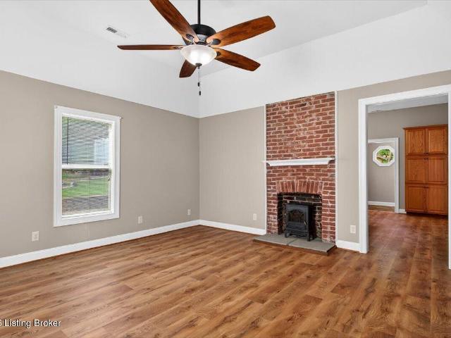 209 S Cedar Ave