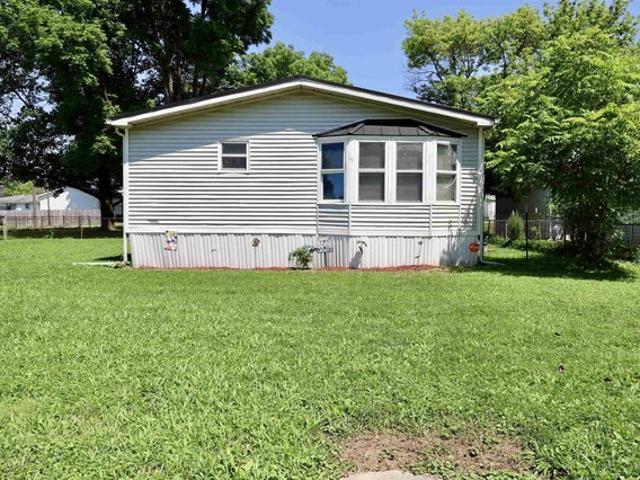209 S Cherry St, Lynn, IN 47355