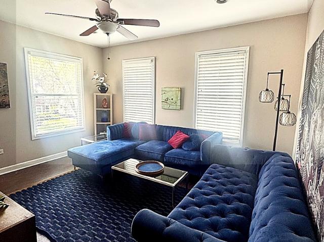 209 S Commonwealth Ave, Aurora, IL 60506 | MLS #12616 | Compass