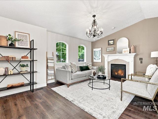 209 S Grandean