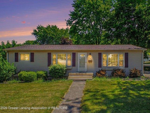 209 S Morton St, Saint Johns, MI 48879