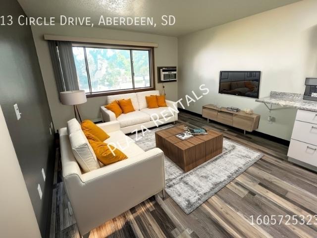 209 S Roosevelt St, 2 beds, 1 full bath