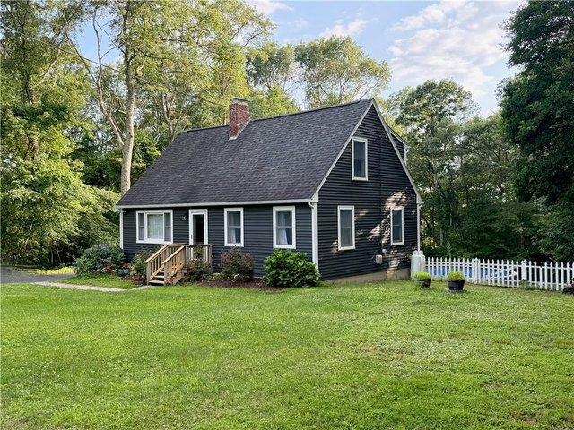 209 Skunk Hill Rd, Hopkinton, RI 02832