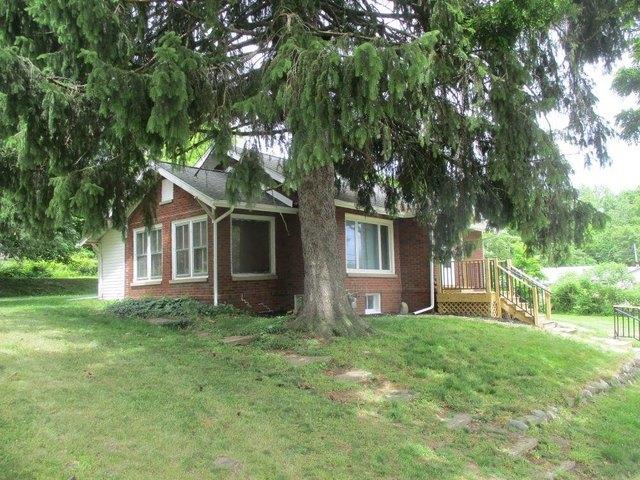 209 Spring St, Three Rivers, MI 49093