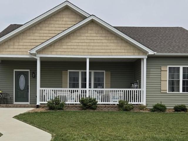 209 Stone Dr, Stuarts Draft, VA 24477
