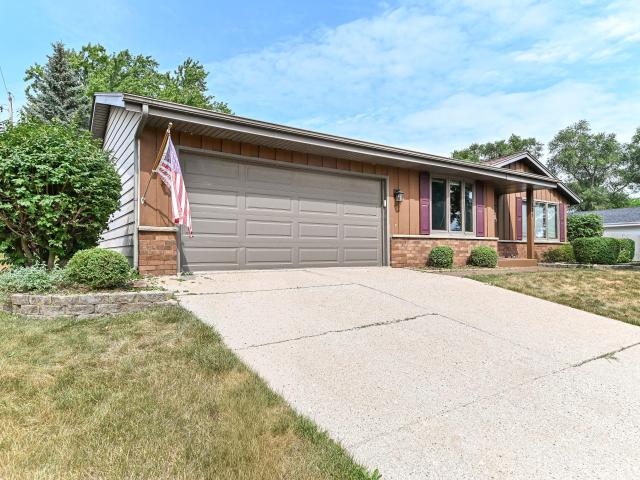 209 Parkview Dr