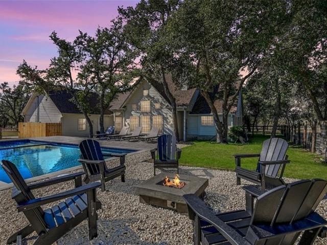 209 Peabody Pl, Dripping Springs, TX 78620
