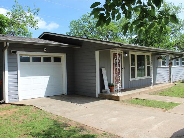 209 Pennsylvania Ave, Graham, TX 76450 | MLS #21238