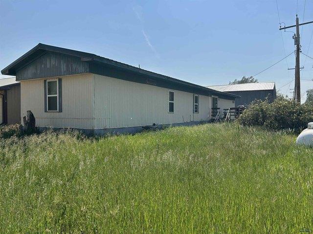 209 Pierre St, Vale, SD 57788