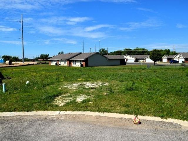 209 Preston Cir, Mabank, TX 75147
