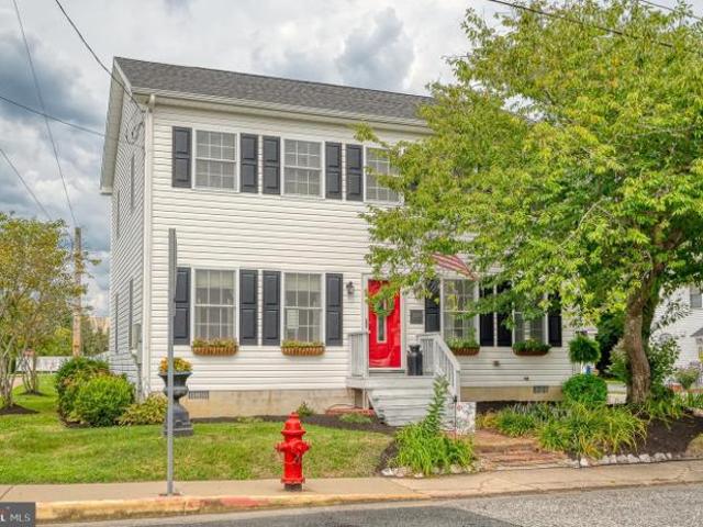 209 Race St, Vienna, MD 21869