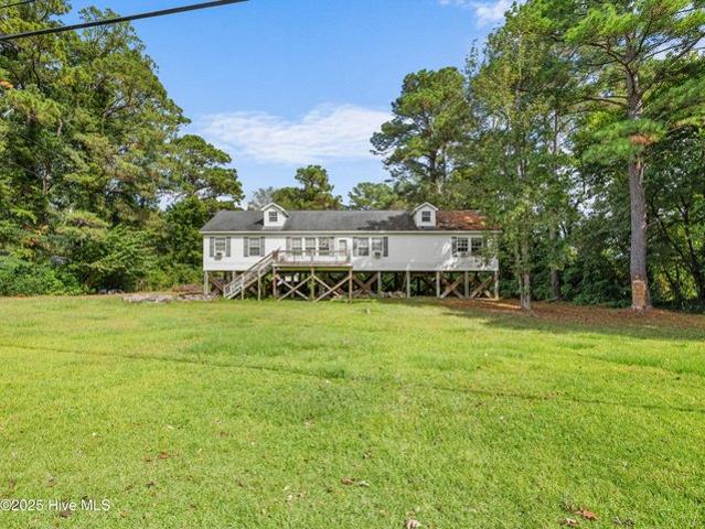 209 Red Oak St, Jacksonville, NC 28540